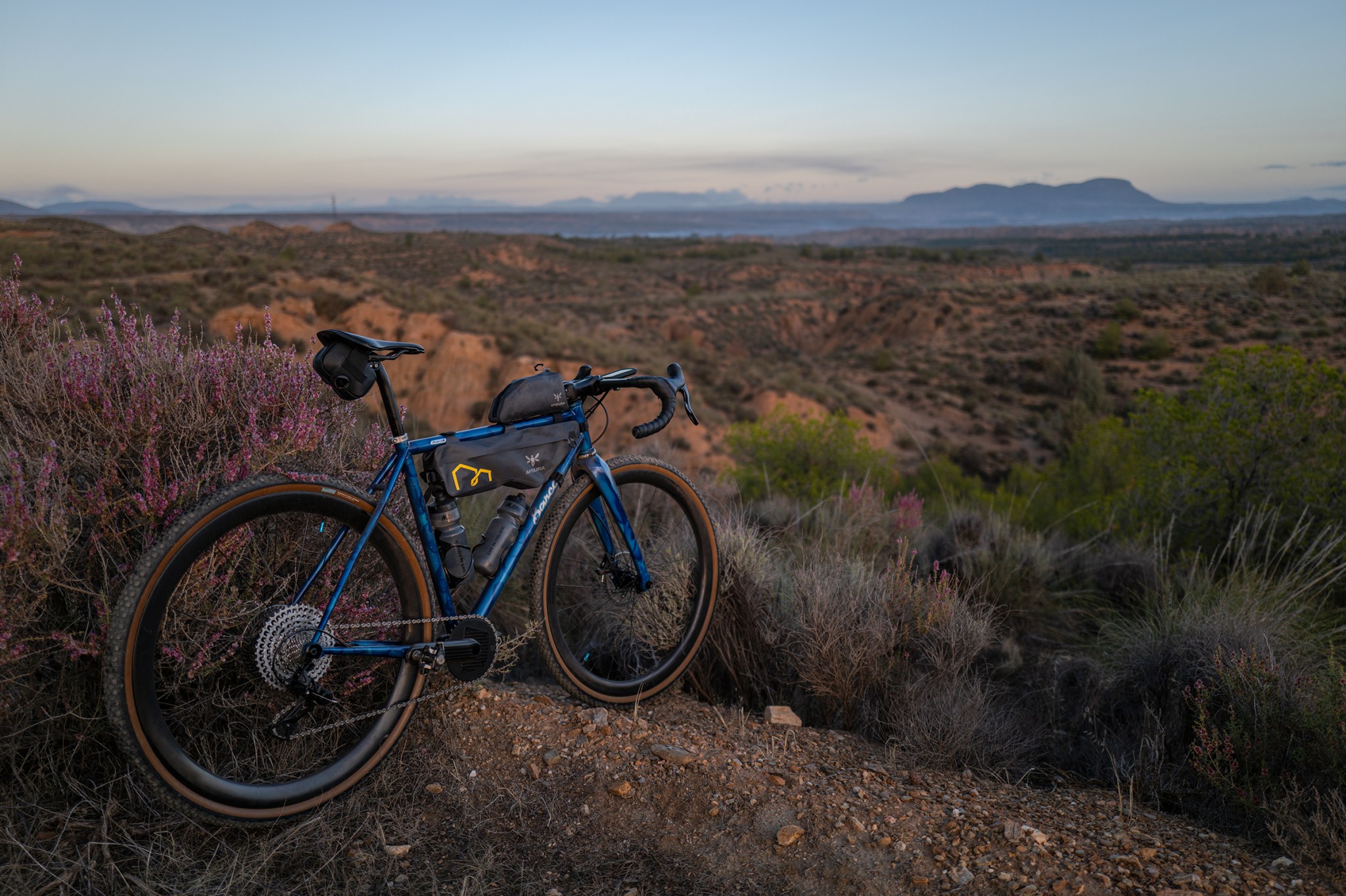 Cycling Badlands - emmanuel nataf
